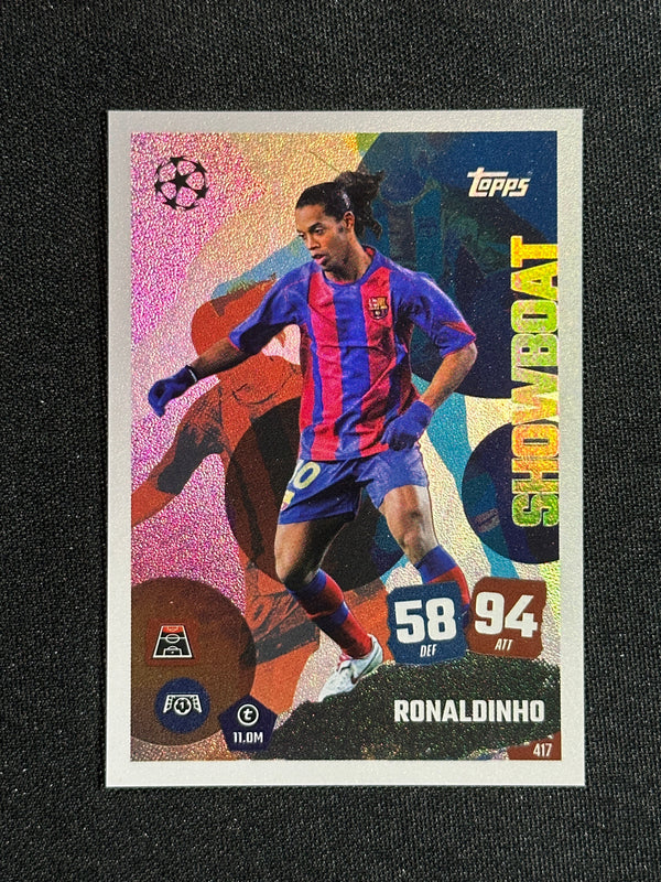 417 Ronaldinho Barcelona Showboat - Topps Match Attax 2025/26 – LukeSolve.com