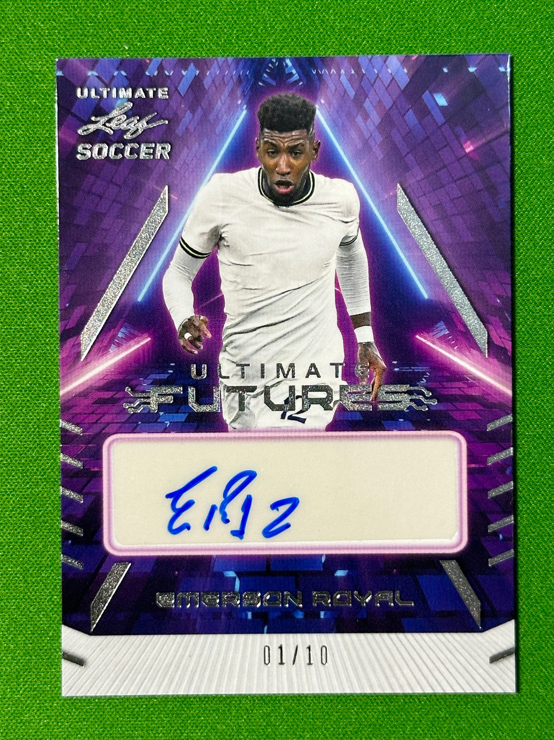 Emerson Royal Autograph 01/10 - Leaf Ultimate Soccer 2022 – LukeSolve.com