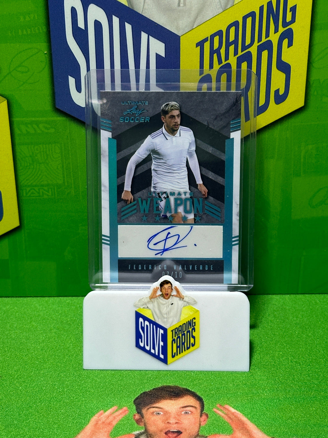 Federico Valverde Autograph 07/10 - Leaf Ultimate Soccer 2022 ...